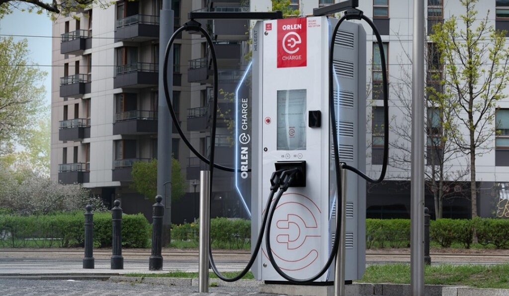 Orlen obniżył ceny ładowania elektryków. Ładowanie AC już za 1,27 zł/kWh - Gramwzielone.pl