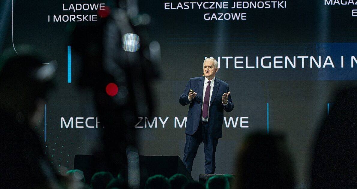 PGE zmniejsza ambicje w fotowoltaice, postawi na offshore i magazyny ...